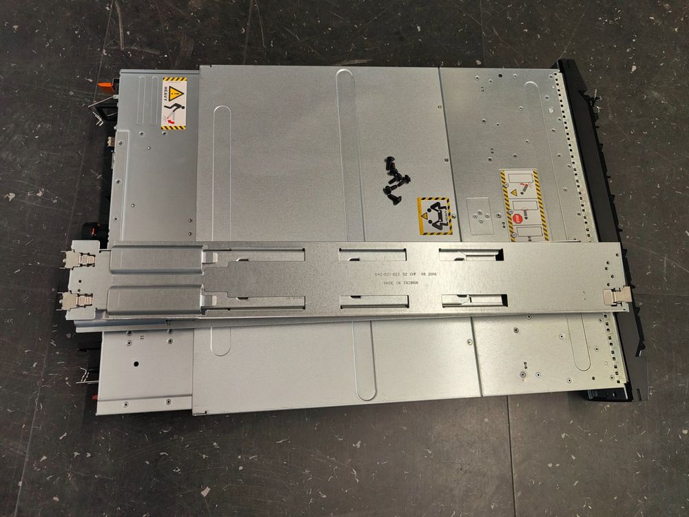 Dell EMC Unity 300 SAN Storage Hybrid, 24.6TB Teilflash SSD (Gebraucht ...