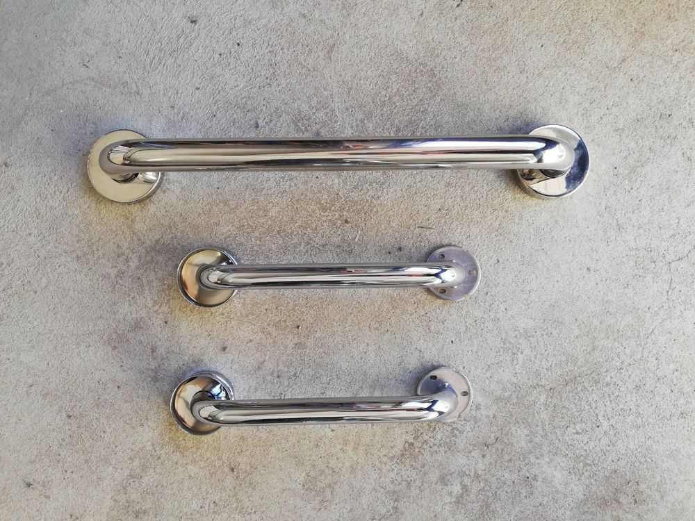 3x Handgriffe (Gebraucht) in St.Pelagiberg für CHF 28 – mit Lieferung ...