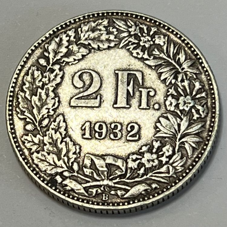2 Franken - stehende Helvetia - 1932 B (Silber .835) (Gebraucht) in Dietikon für CHF 24 – mit ...