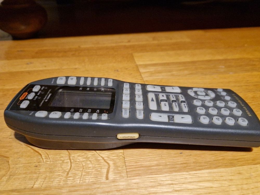 Télécommande programmable Marantz RC2000 mk2 (Gebraucht) in lausanne ...