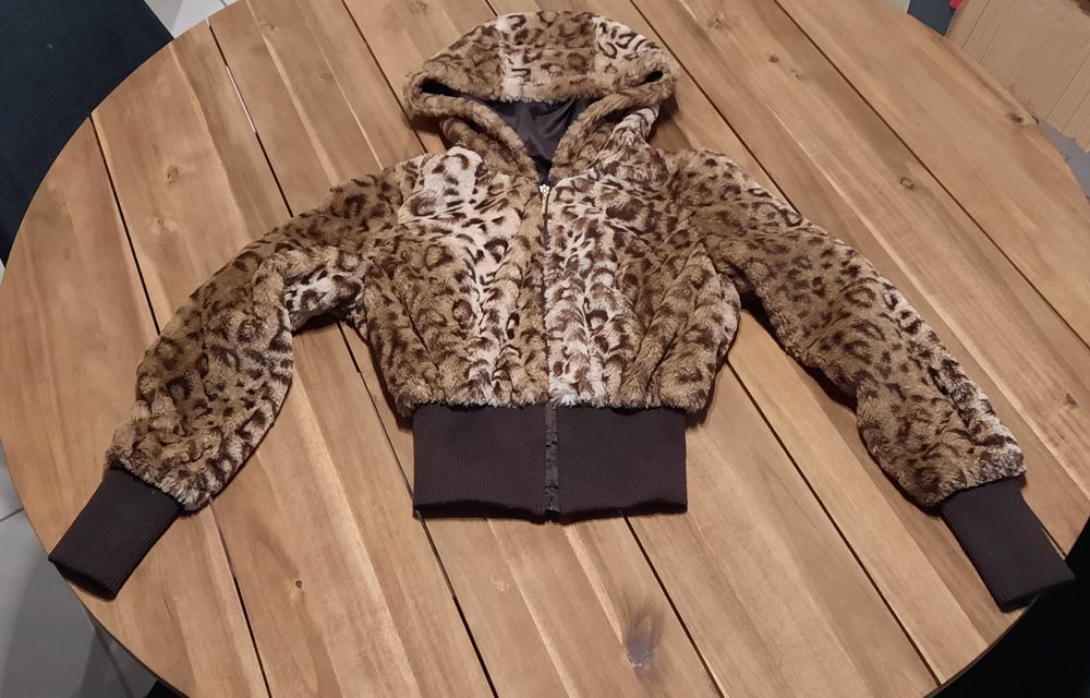 Leopard gemustert Jacke GR 36 JÄGGLI KURZ FRÜHLING PLÜSCH | Kaufen auf Ricardo