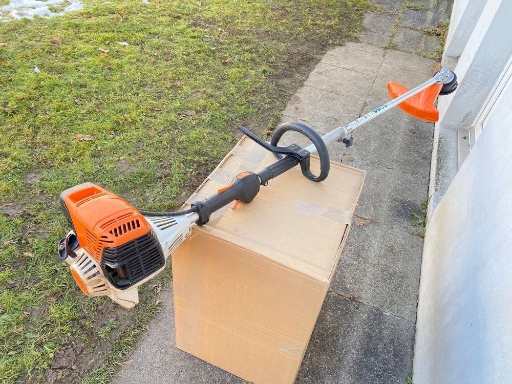 Profi Rasentrimmer STIHL KM 131 R, 2017 | Kaufen auf Ricardo