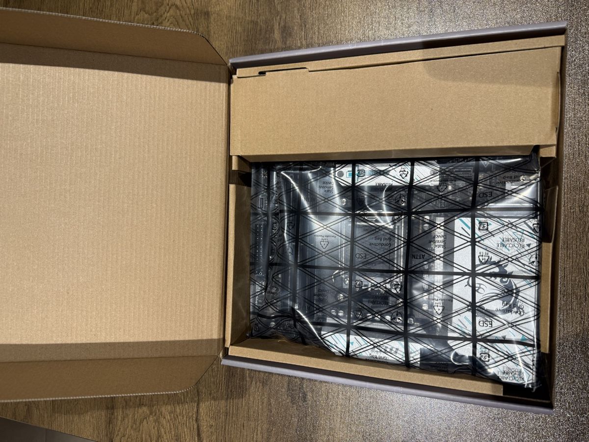 Carte mère MSI B650M GAMING PLUS WIFI - NEUF! 51 Caractères (Neuf avec ...