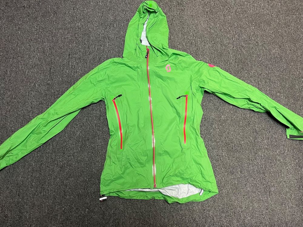 Windjacke Scott (Gebraucht) in Beckenried für CHF 16 – mit Lieferung ...