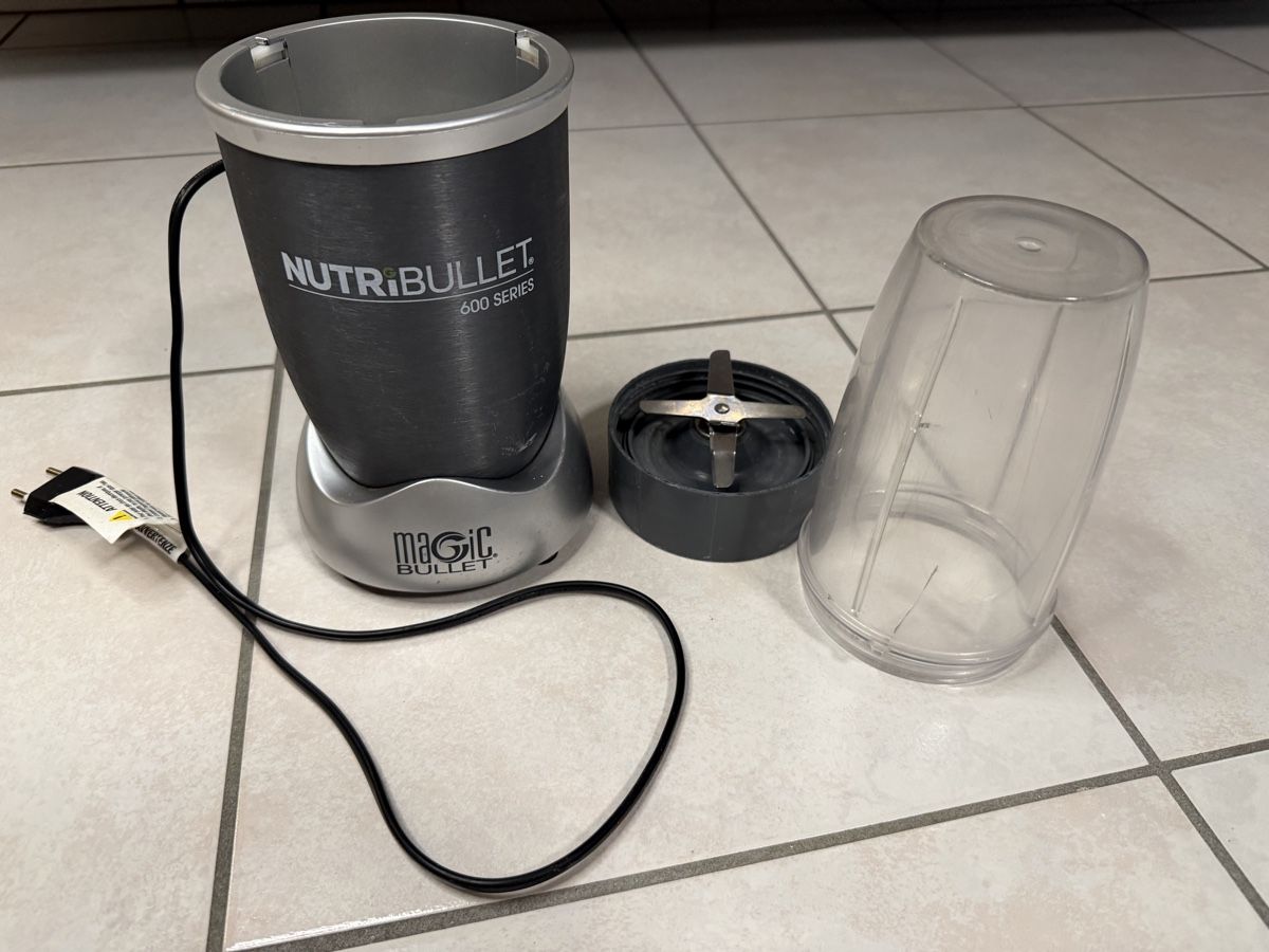 NutriBullet 600 Series – Funktioniert – Basis & Klinge (Gebraucht) in ...