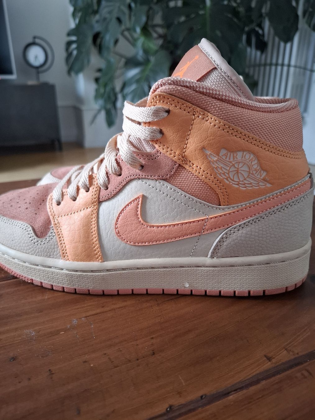Basket Jordan Mid Rose Pêche, Taille 39, État Impeccable (Neu (gemäss ...