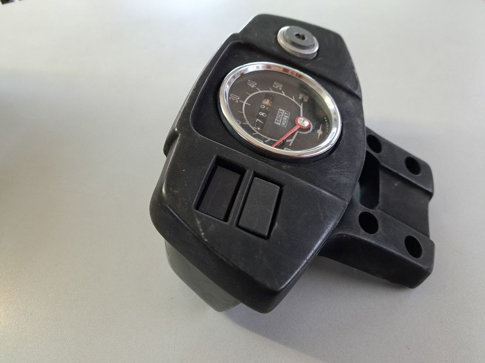 Mofa Töffli Cockpit Tacho Anzeige armatur Sachs /Puch etc. (Defekt) in Unterägeri für CHF 45 ...