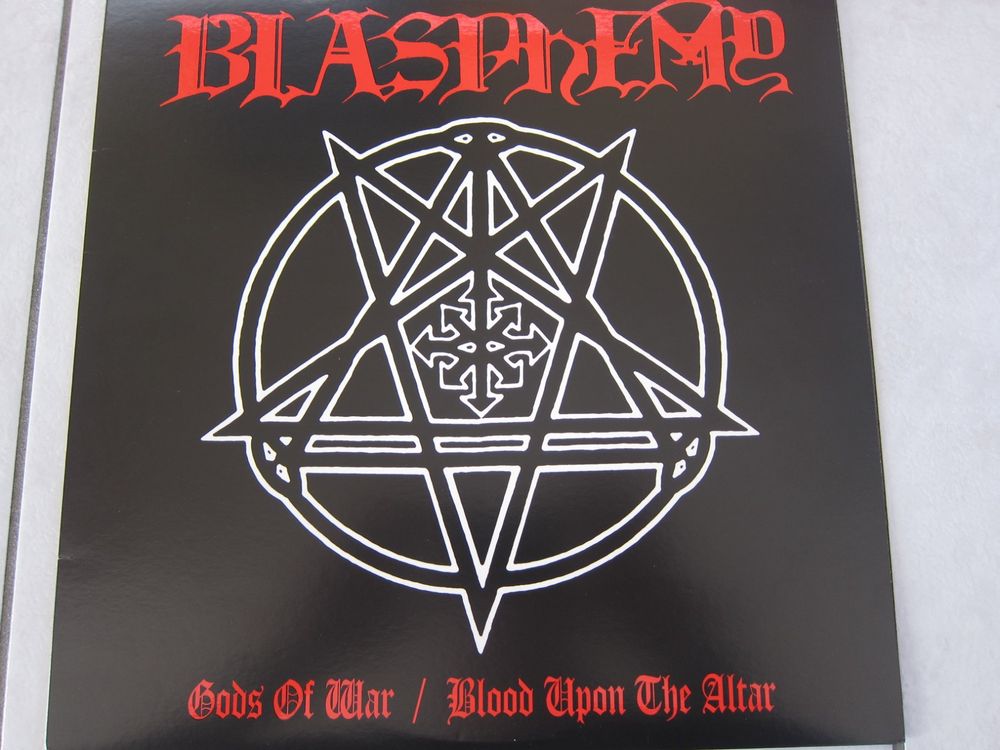 Blasphemy - Gods of War / Blood Upon the Altar (Gebraucht) in Giubiasco für CHF 18 – mit ...