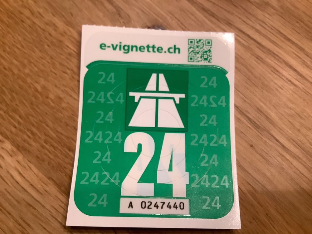 Vignette autoroutière (Neu und originalverpackt) in Aefligen für CHF 34 – mit Lieferung auf ...