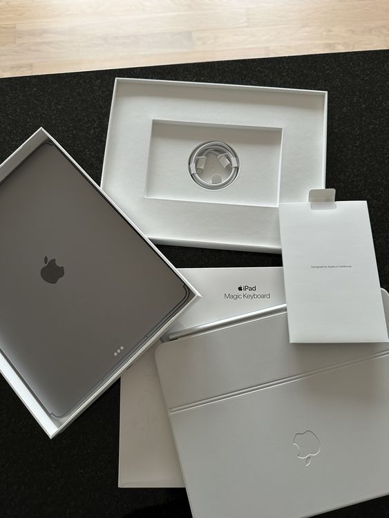 iPad Air 13" Space Grey & Magic Keyboard (Neu) (Neu (gemäss ...