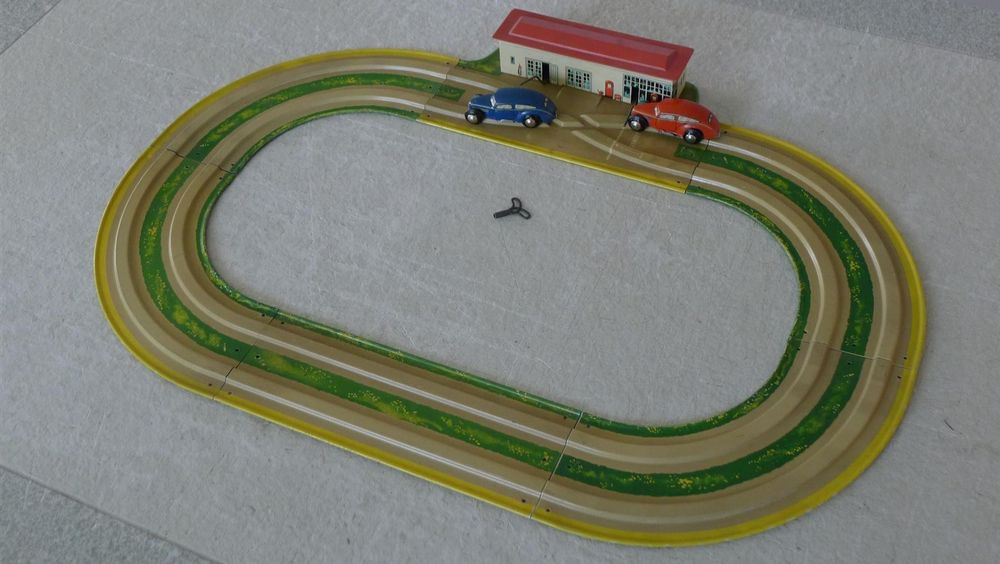 Antike Rennbahn CKO Kellermann D.R.G.M (Gebraucht) in Winterthur für CHF 165 – mit Lieferung auf ...