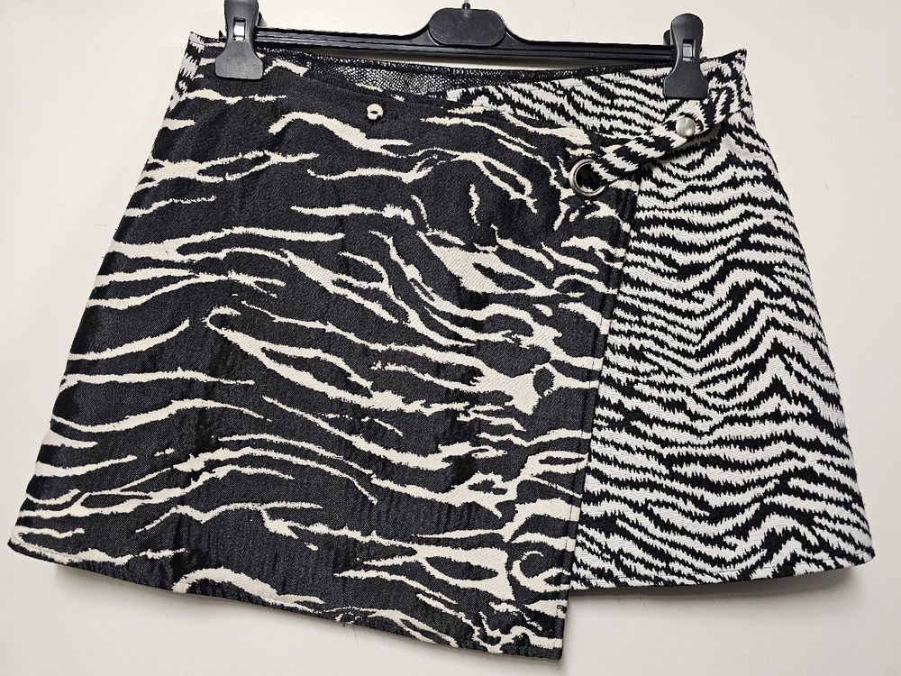 Jupe Neuve Reversible Desigual Cuir synthétique/tissu zèbre | Kaufen ...