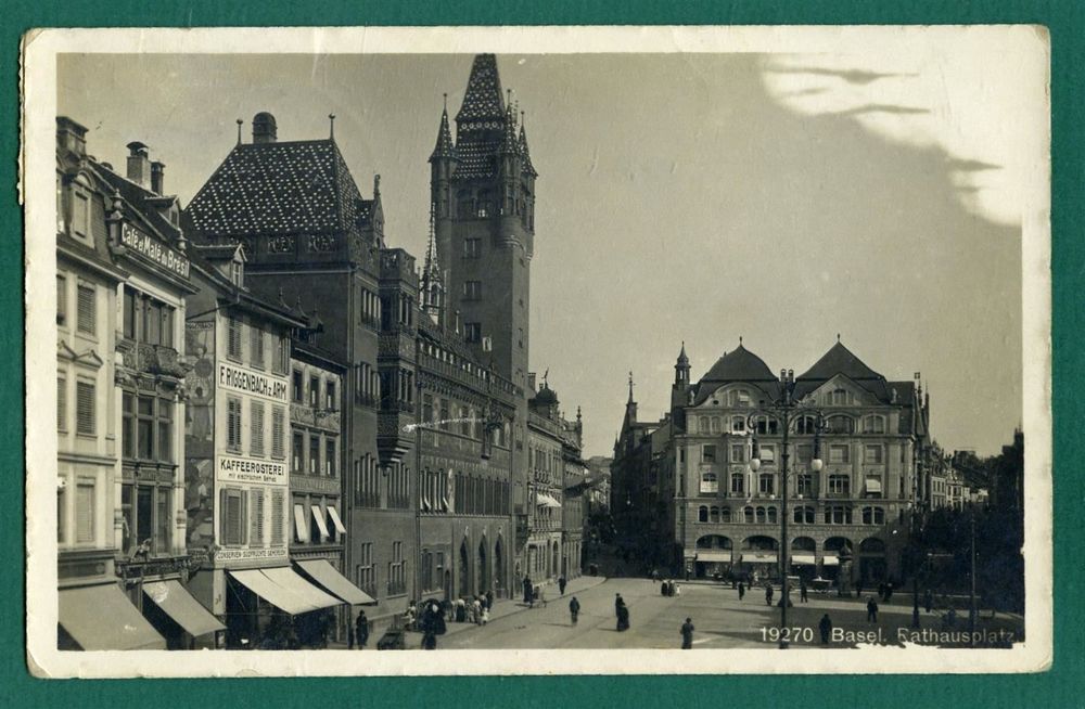 Basel, Rathausplatz, belebt, 1919 (Gebraucht) in Sargans für CHF 1 – mit Lieferung auf Ricardo ...