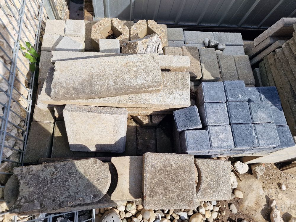 pflastersteine div sorten gratis (Gebraucht) in Luterbach für CHF 1 – nur Abholung auf Ricardo ...