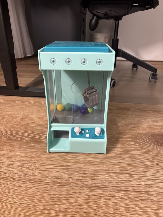 Claw machine, candy grabber, small arcade game (Neu (gemäss Beschreibung)) in Luzern für CHF 15 ...
