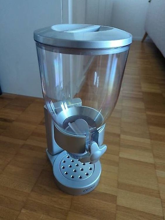 Indispensable Dispenser from ZEVRO (Gebraucht) in Bern für CHF 1 – nur ...