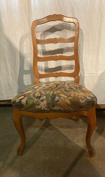 Stuhl antik Gobelin (Gebraucht) in Riniken für CHF 30 – nur Abholung auf Ricardo kaufen