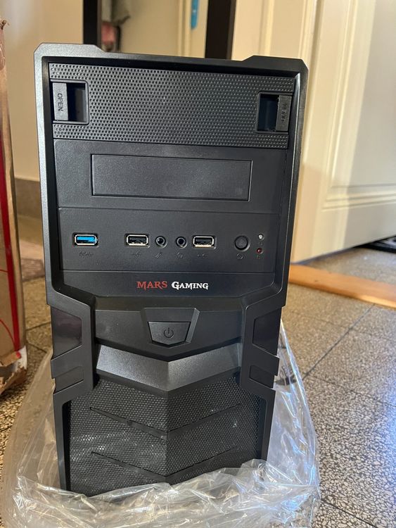 NEW BOX FOR COMPUTER (Neu und originalverpackt) in Genève für CHF 22 ...