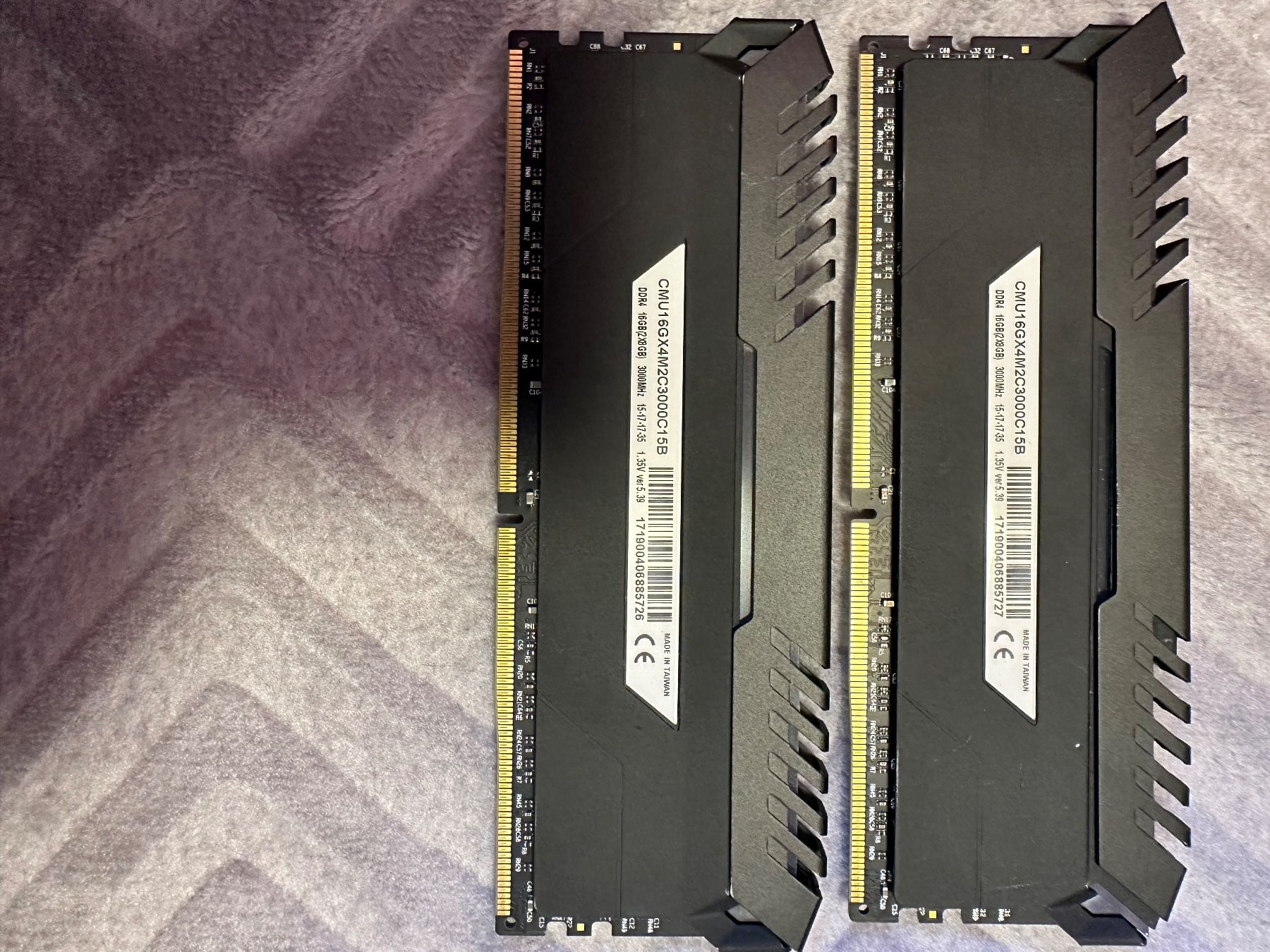 Barrette Mémoire DDR4 Corsair Vengeance LED 16GB (2x8) (D'occasion) à ...