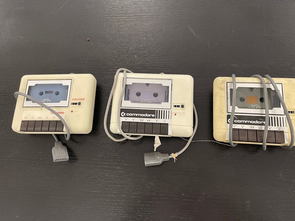 3 Stück Commodore 4403 Kassettenlaufwerk ab 1. CHF (Gebraucht) in Burgdorf für CHF 62 – mit ...