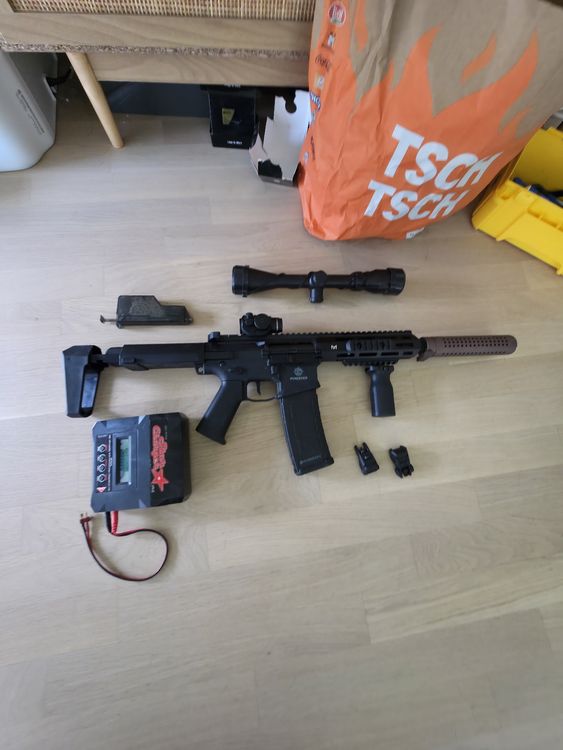 Airsoft "Punisher" mit Zubehör, Top Zustand! (Gebraucht) in Andelfingen ...