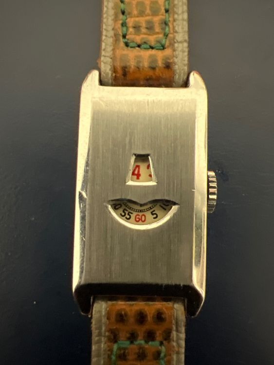 Vintage Jump-Hour Watch Handaufzug 17 mm/32 mm (Defekt) in Pfeffingen ...