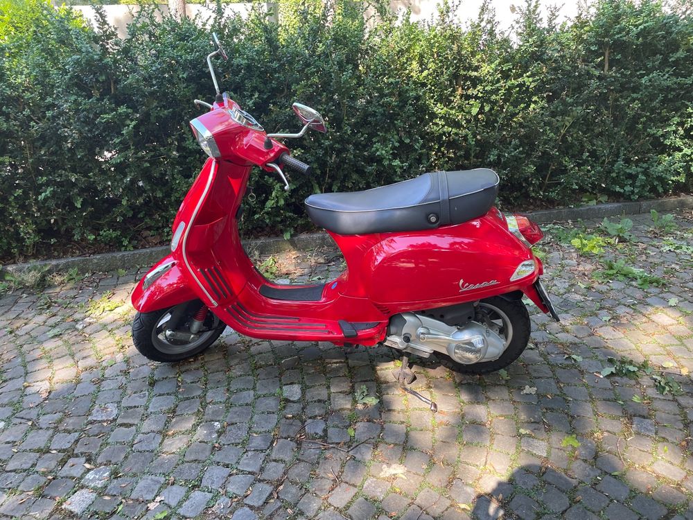 Piaggio Vespa LXS 125 rot - frisch geprüft | Kaufen auf Ricardo