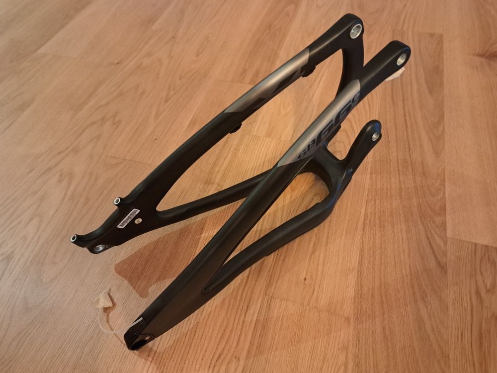 Yeti SB66c Swingarm Neu 26" Carbon Neu (Nuovo (secondo la descrizione ...