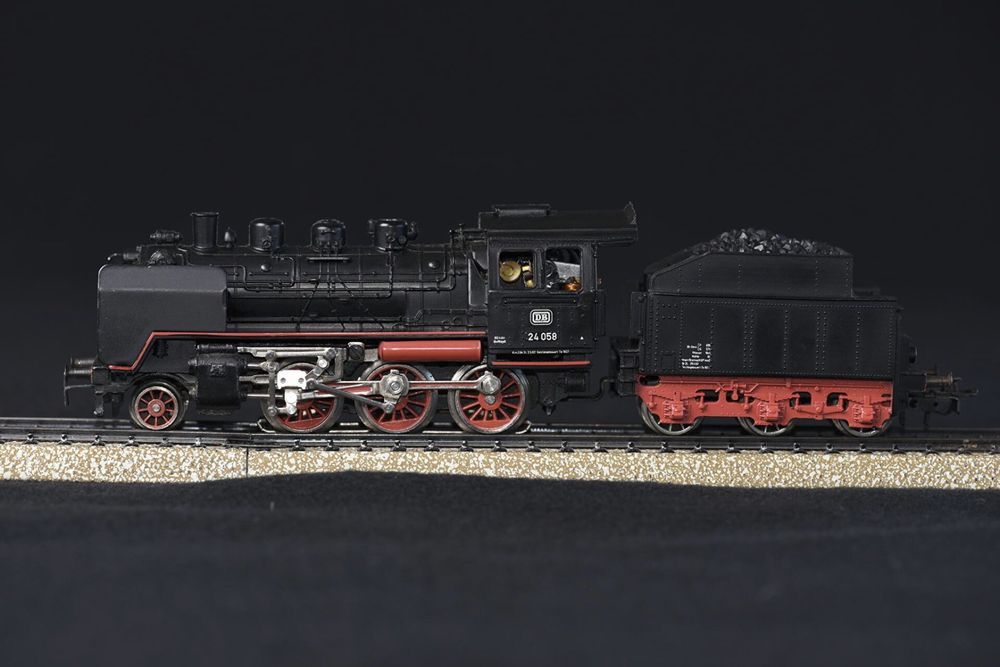 Märklin 3003 Personenzuglokomotive DB BR24 | Kaufen auf Ricardo