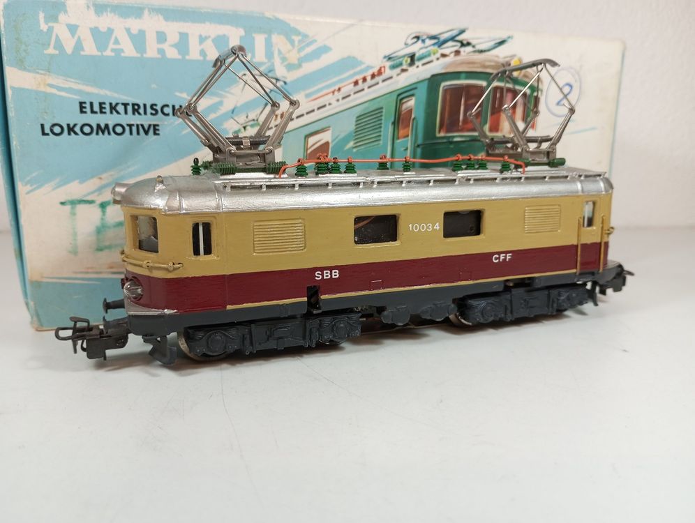 Märklin: RET 800 Lokomotive Re 4/4 TEE lackiert (Gebraucht) in ...