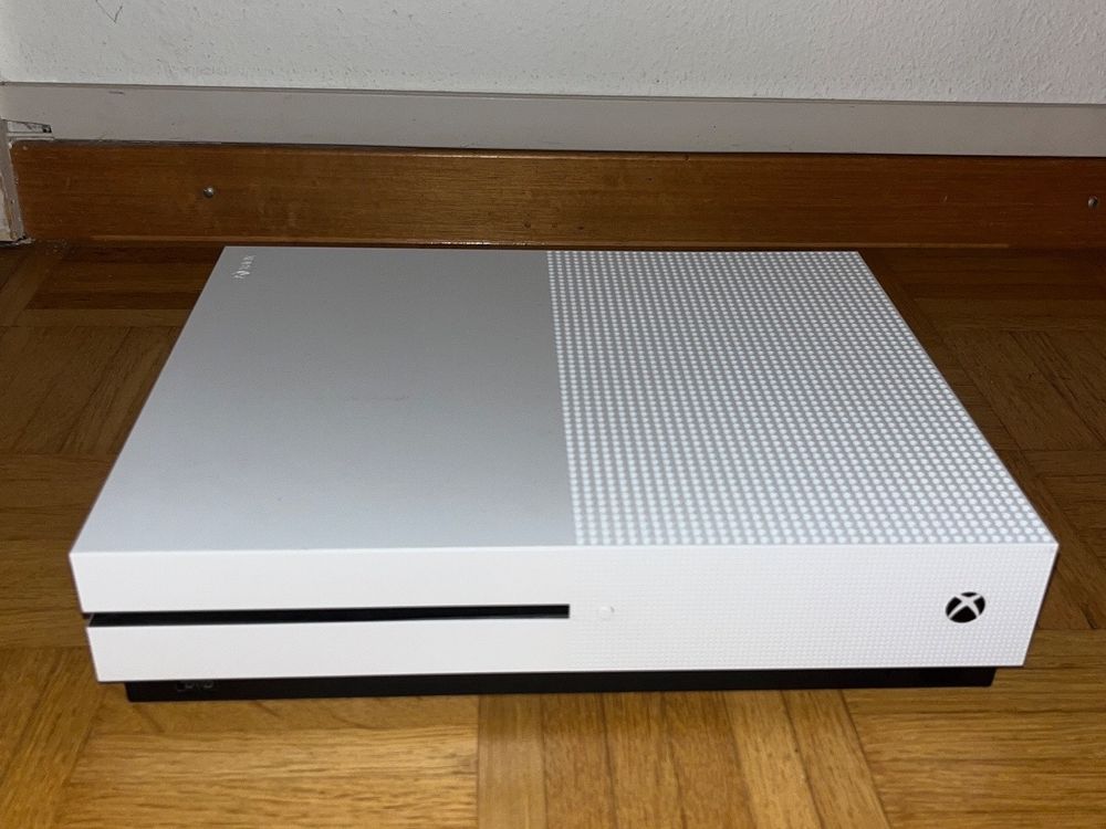 Xbox One S, 500 GB | Kaufen auf Ricardo