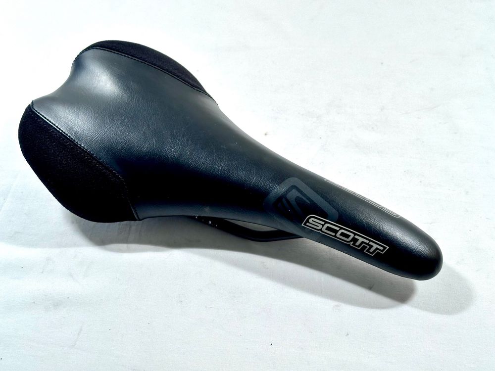 SCOTT SCT-12 Leather Saddle Sattel 320g TOPZUSTAND (Gebraucht) in ...