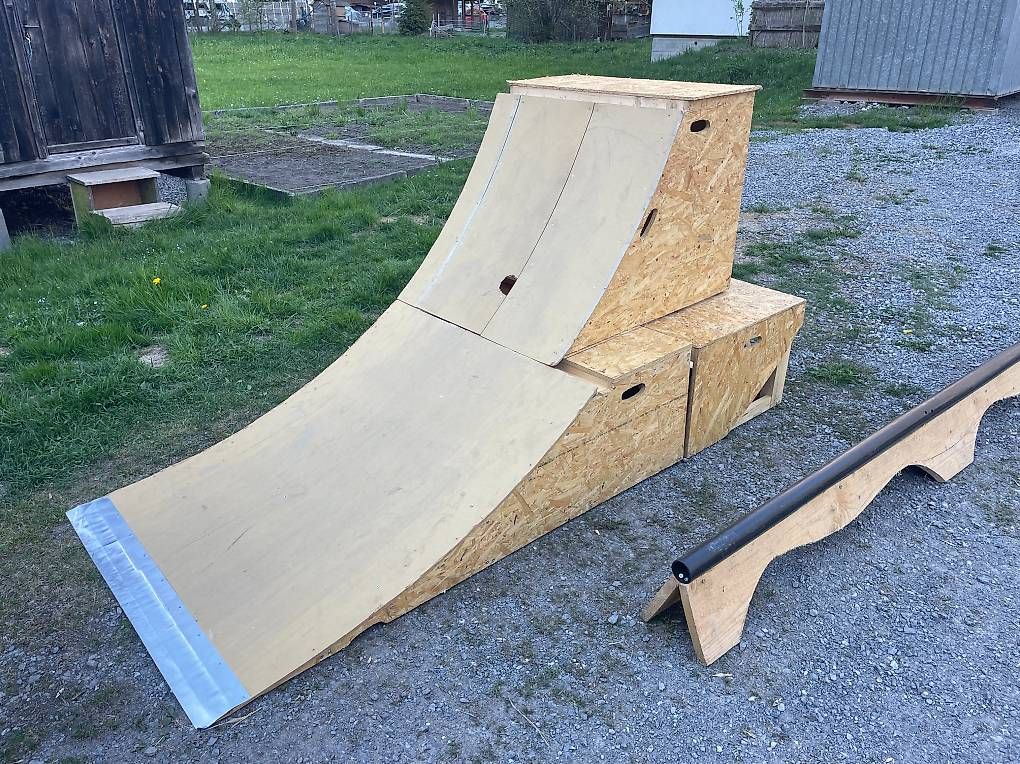 Modular kicker ramp, rail, quarter pipe for skating (Gebraucht) in ...