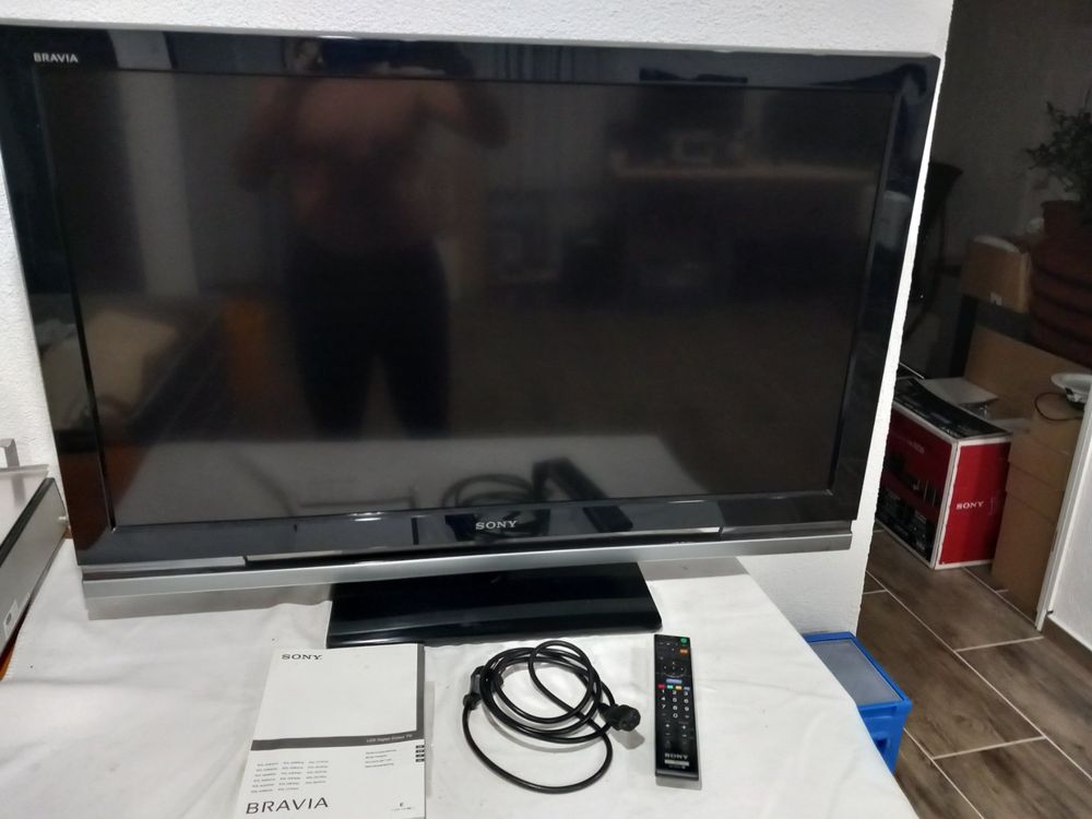 Sony Bravia KDL-40W 4000 40" LCD Digital Colour TV (Gebraucht) in ...