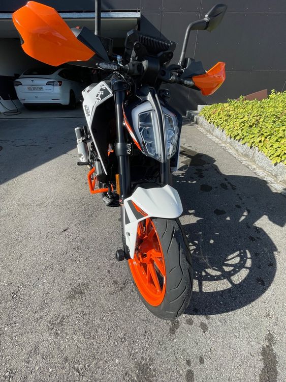 KTM Duke 390 mit vielen PowerParts und Extras zu verkaufen (Gebraucht ...