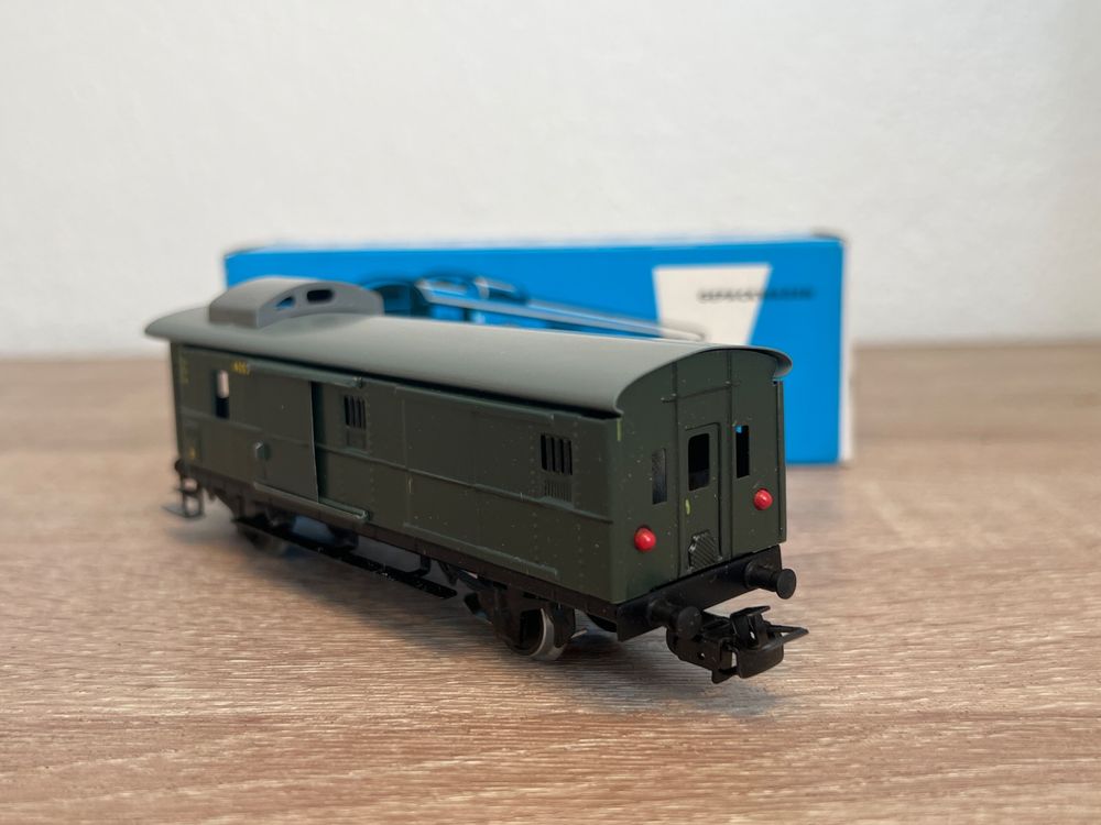 Märklin 4041 Gepäckwagen mit Schlusslichtern DB H0 (D'occasion) à St ...
