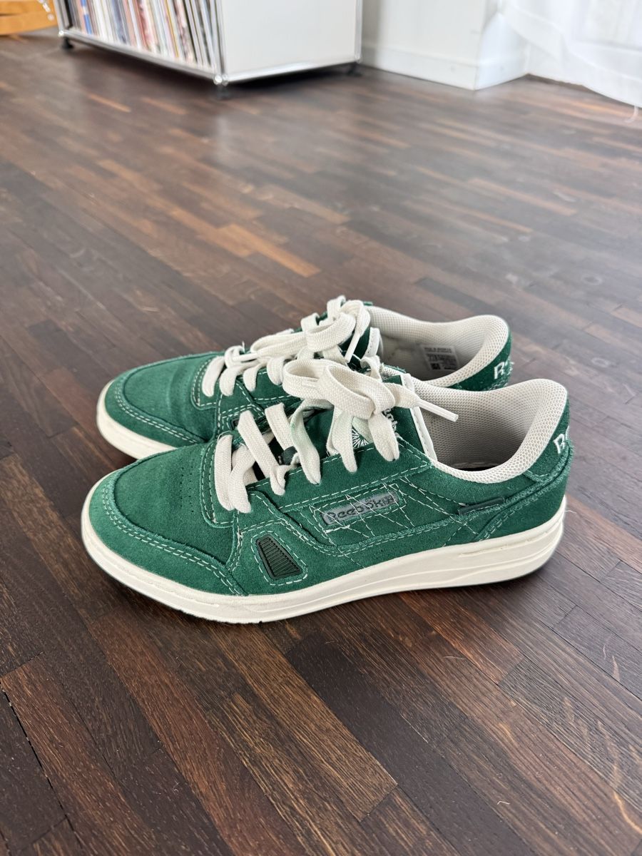 REEBOK X SNEEZE Suede Lt Court (Viper Green) (D'occasion) à Biel/Bienne ...