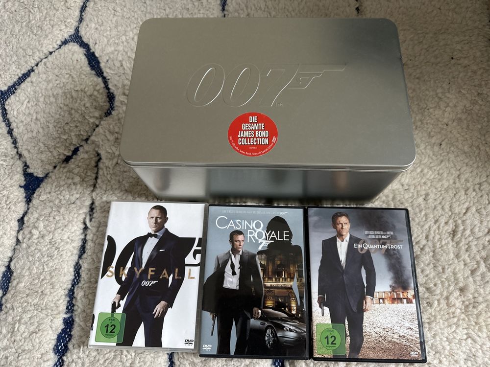 James Bond box set (for true fans only!) (Gebraucht) in für CHF 45 ...