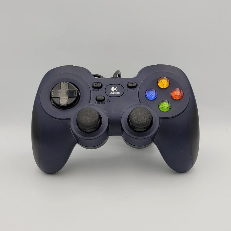 Logitech Controller USB Anschluss (Gebraucht) in Domat/Ems für CHF 9.9 ...