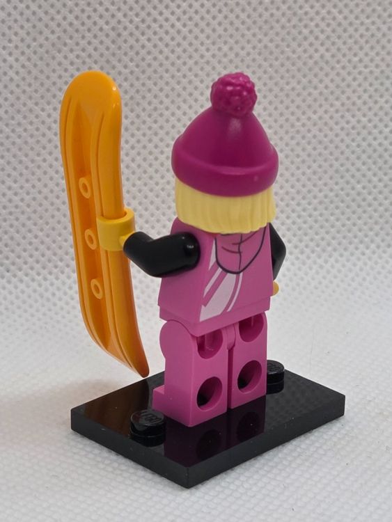 LEGO BAM Late 2025 Winter Snowboarder Girl with board (Neu (gemäss ...