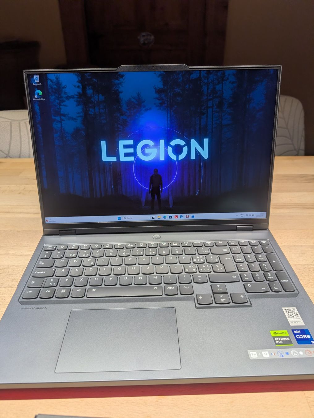 Legion Pro 7i Gen 8 - 16" - RTX 4080 - 32 GB RAM - 1 TB (Neu (gemäss ...
