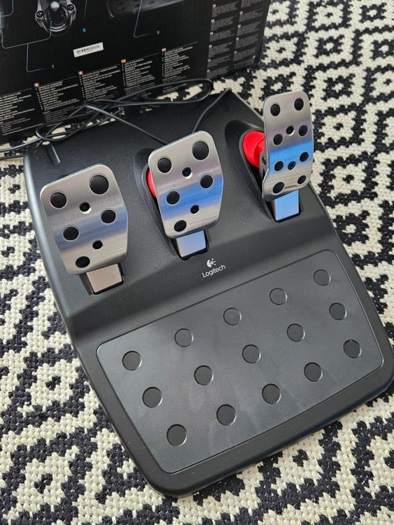 Logitech G27 Racing Wheel & Pedal Set - G-Series PC,PS2,PS3 (Gebraucht ...