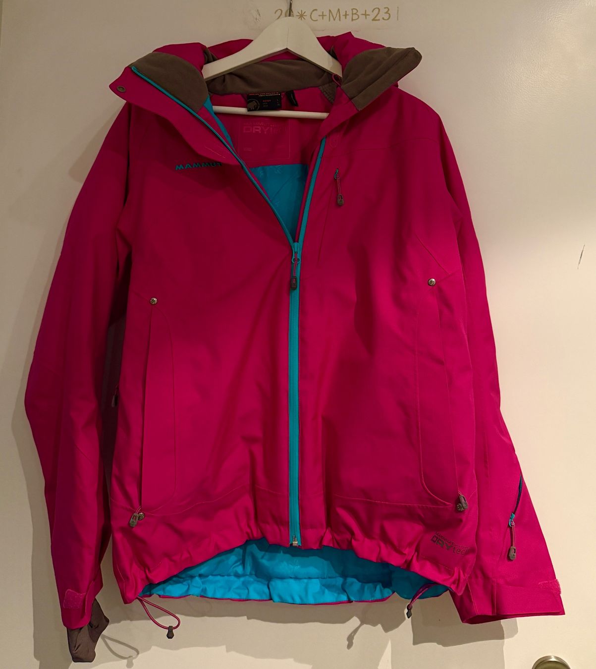 Skijacke von Mammut (Gebraucht) in Nesselnbach für CHF 45 – mit ...