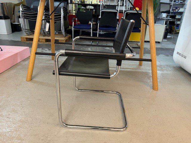 Leder Freischwinger Marcel Breuer (Gebraucht) in Zollikofen für CHF 75 – nur Abholung auf ...