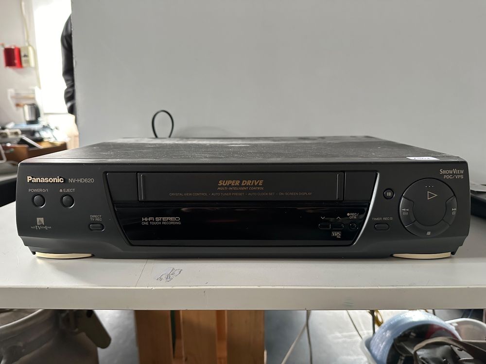 VHS Video Recorder Panasonic (Gebraucht) in Brügg BE für CHF 1 – mit ...