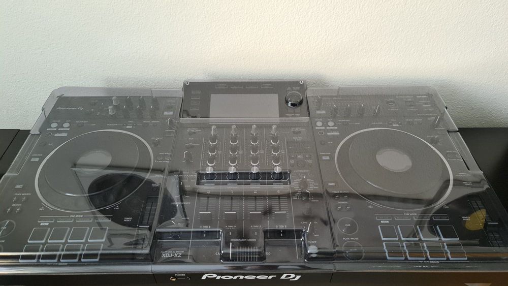 Pioneer Xdj Zx + VM 80 paar (Neu und originalverpackt) in Urdorf für ...