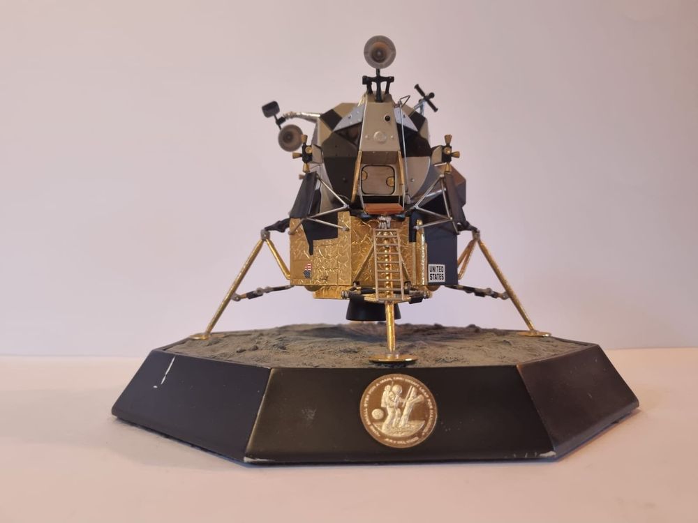 Diorama Apollo 11, module lunaire LM, métal, rare (Gebraucht) in Choëx ...