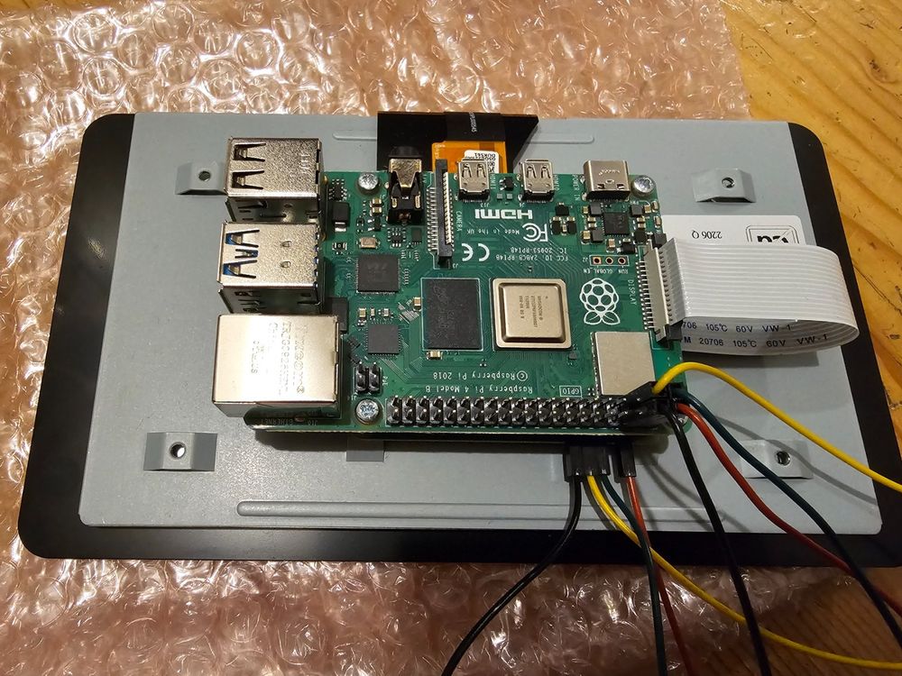 Raspberry Pi 4 mit Touchscreen 7" (Gebraucht) in Wädenswil für CHF 110 ...