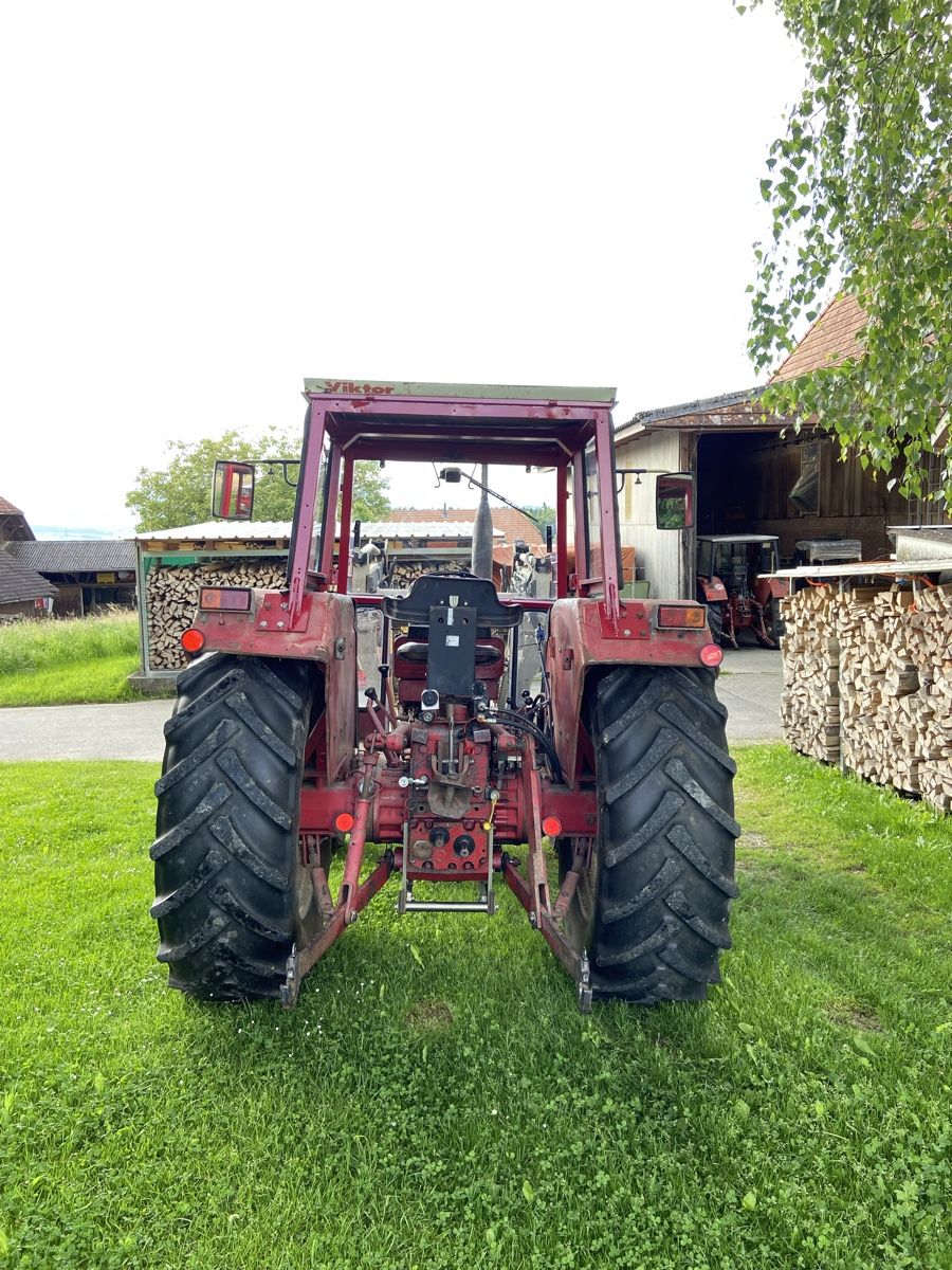 Ihc 744 mit Frontlader Case Ih (Gebraucht) in Wiler b. Seedorf für CHF 6500 – nur Abholung auf ...