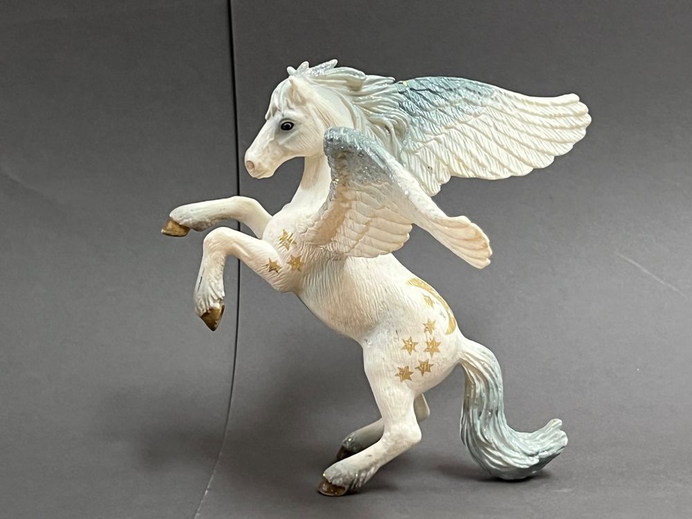 Schleich Pegasus mit Sternen (Gebraucht) in Ennetbaden für CHF 16 – mit Lieferung auf Ricardo kaufen